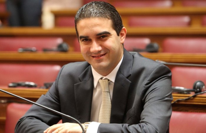 Παραιτήθηκε από τον ΟΚΑΝΑ ο Μιχάλης Κατρίνης. Θα είναι υποψήφιος ...