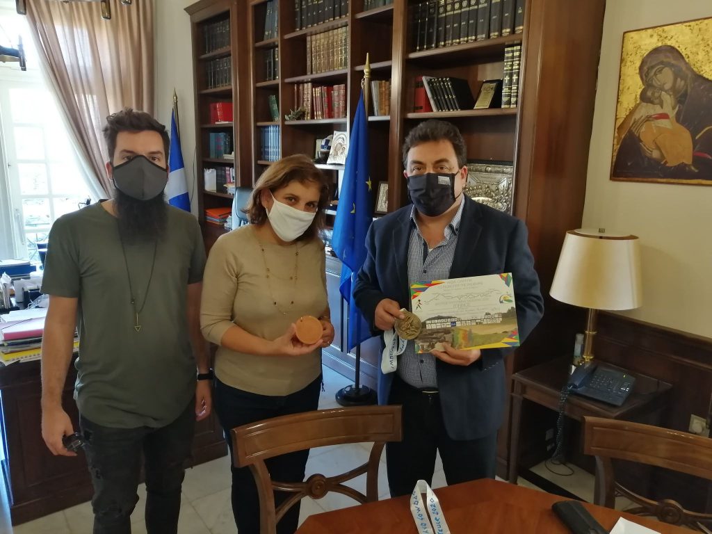 Επίσκεψη της κ.Σοφίας Χίντζιου-Κοντογιάννη στον δήμαρχο Πύργου κ ...
