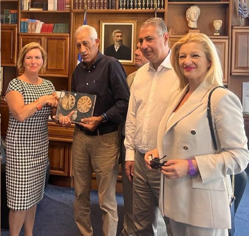 ΝΟΣΟΚΟΜΕΙΟ ΠΥΡΓΟΥ: Έμειναν μόνο οι φωτο, οι υποσχέσεις και... τα ...