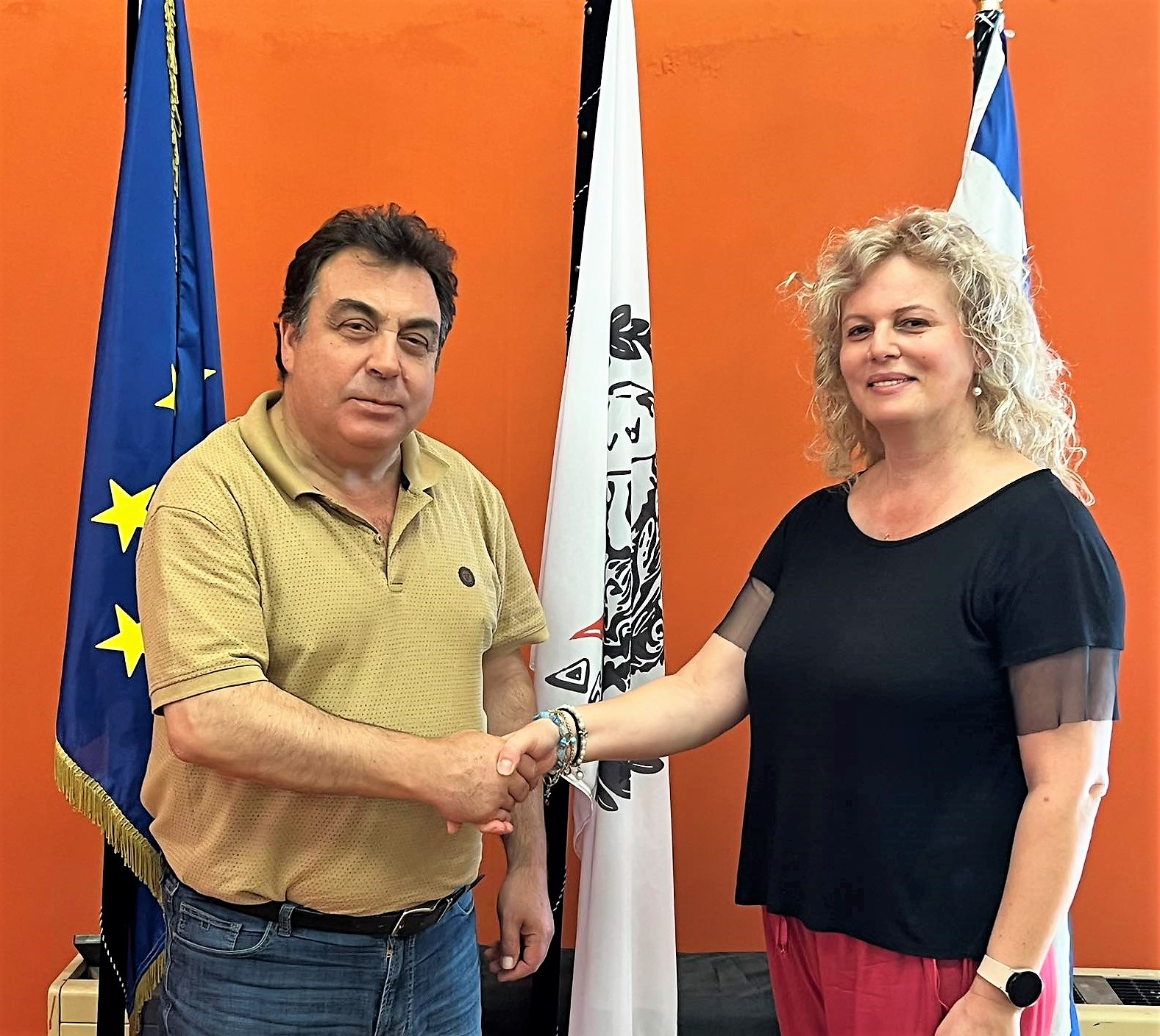 Η Διονυσία Β. Κατσικονούρη υποψήφια με τον συνδυασμό του Δημάρχου Παν ...