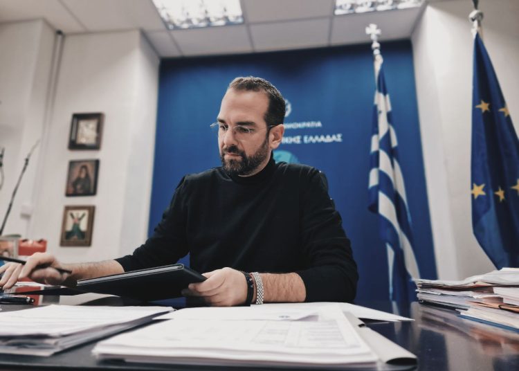 Φαρμάκης: Ζητά να ενισχυθούν οι καλλιεργητές ελιών, σταφίδας και ...